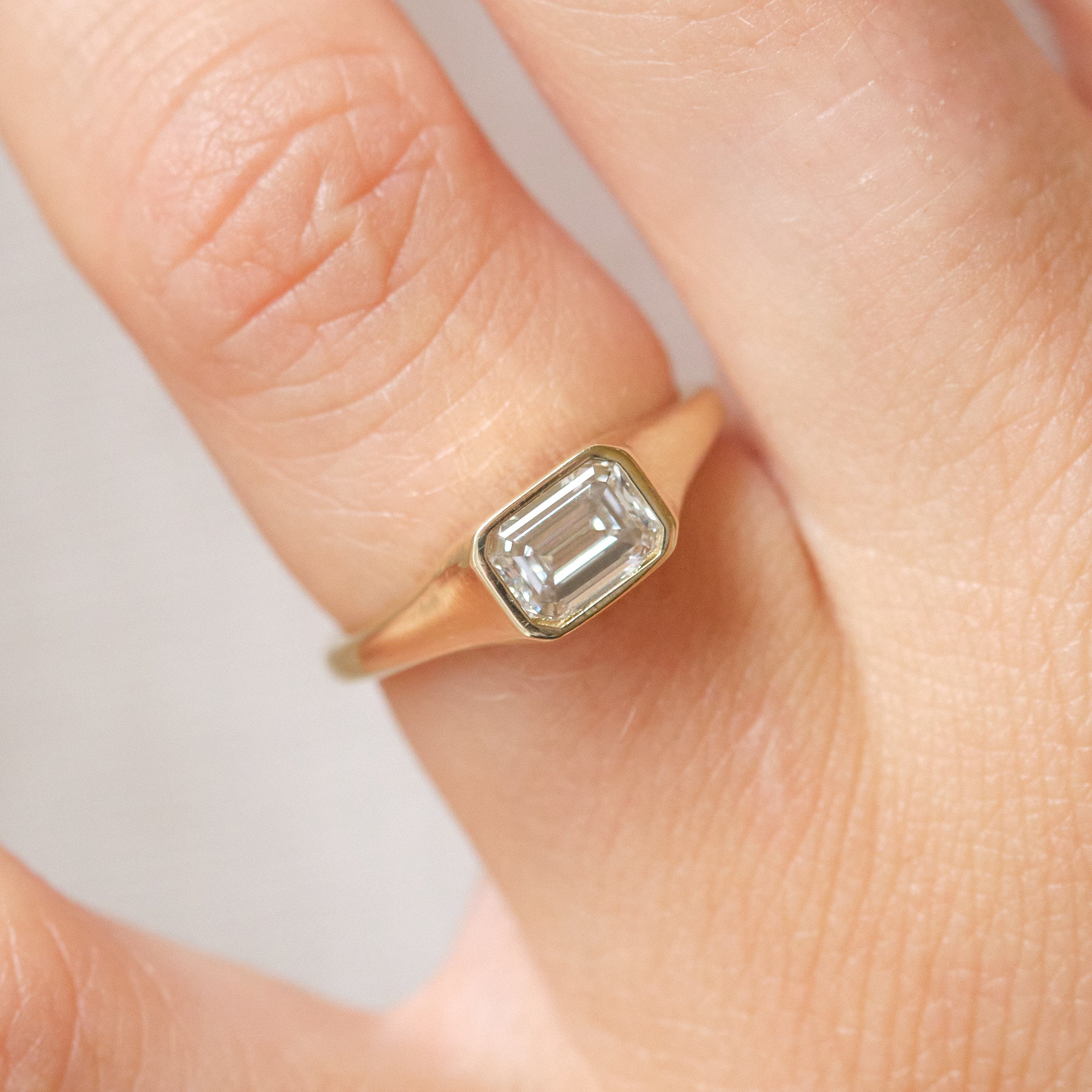 TESSA RING – Ernest & Joe